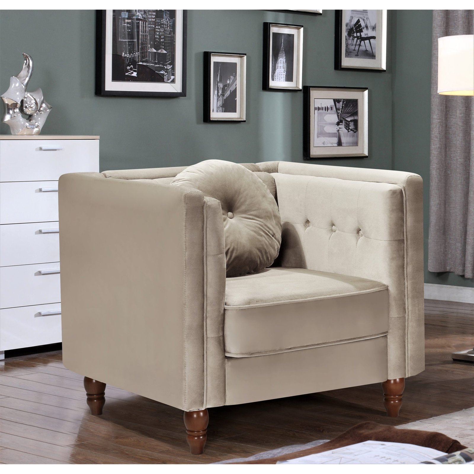 Roberta Velvet Elegant Armchair - Best Online Furniture Store In Dubai